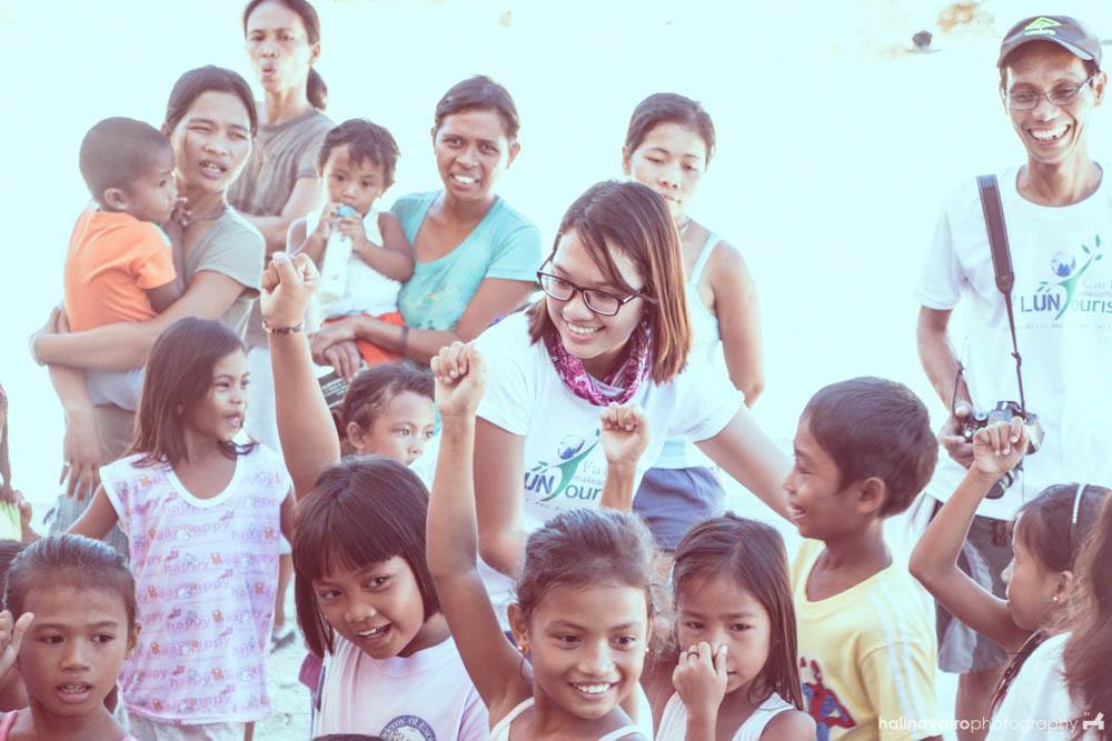 Voluntourism in the Philippines: A new travel trend - Tara Lets Anywhere