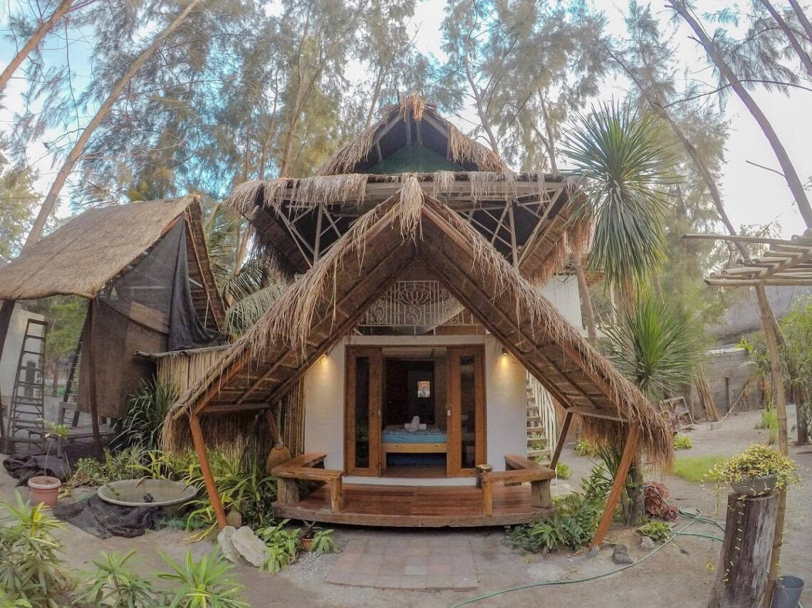 13 BEST Beach Resorts in Liwliwa Zambales to Chill and Surf - Tara Lets ...
