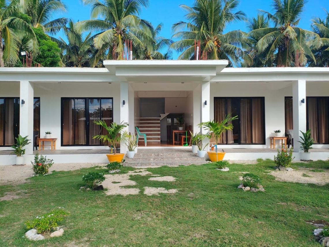 11 BEST Marinduque Resorts and Hotels - Tara Lets Anywhere