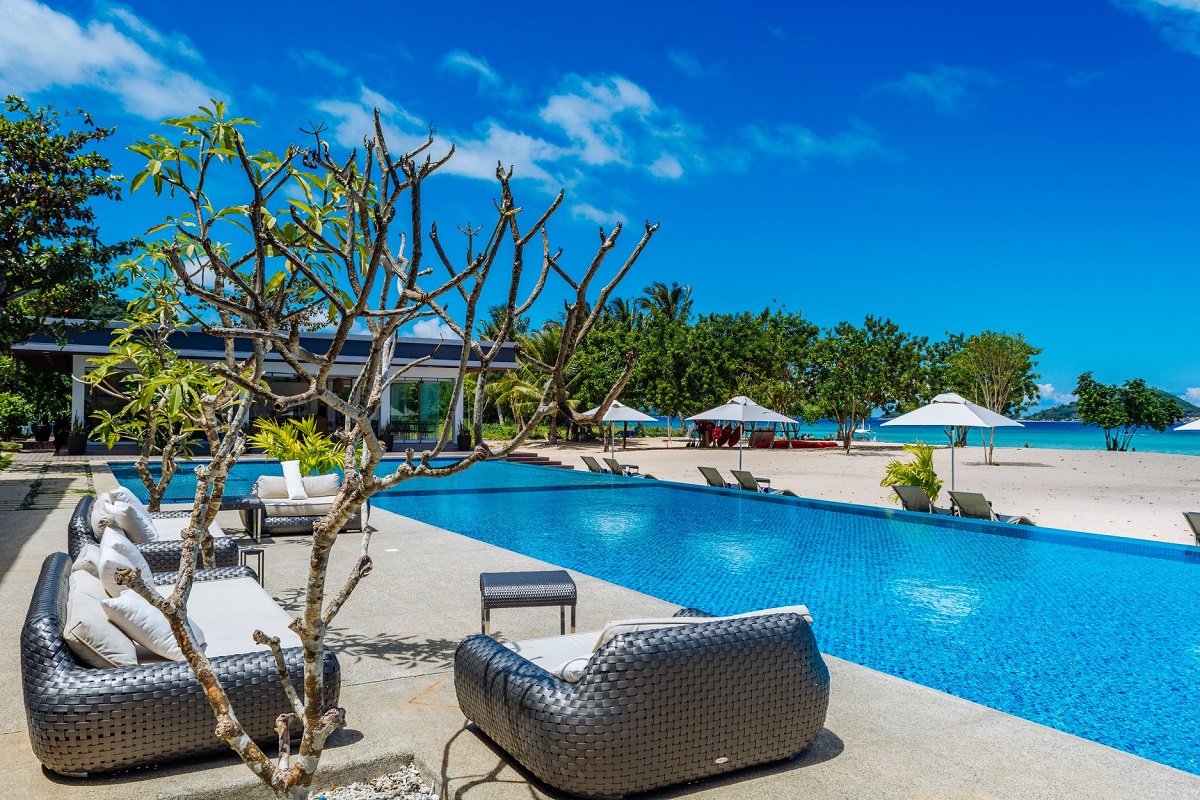 11+ BEST Iloilo Resorts and Hotels (Beachfront, Island Resort, Farm ...