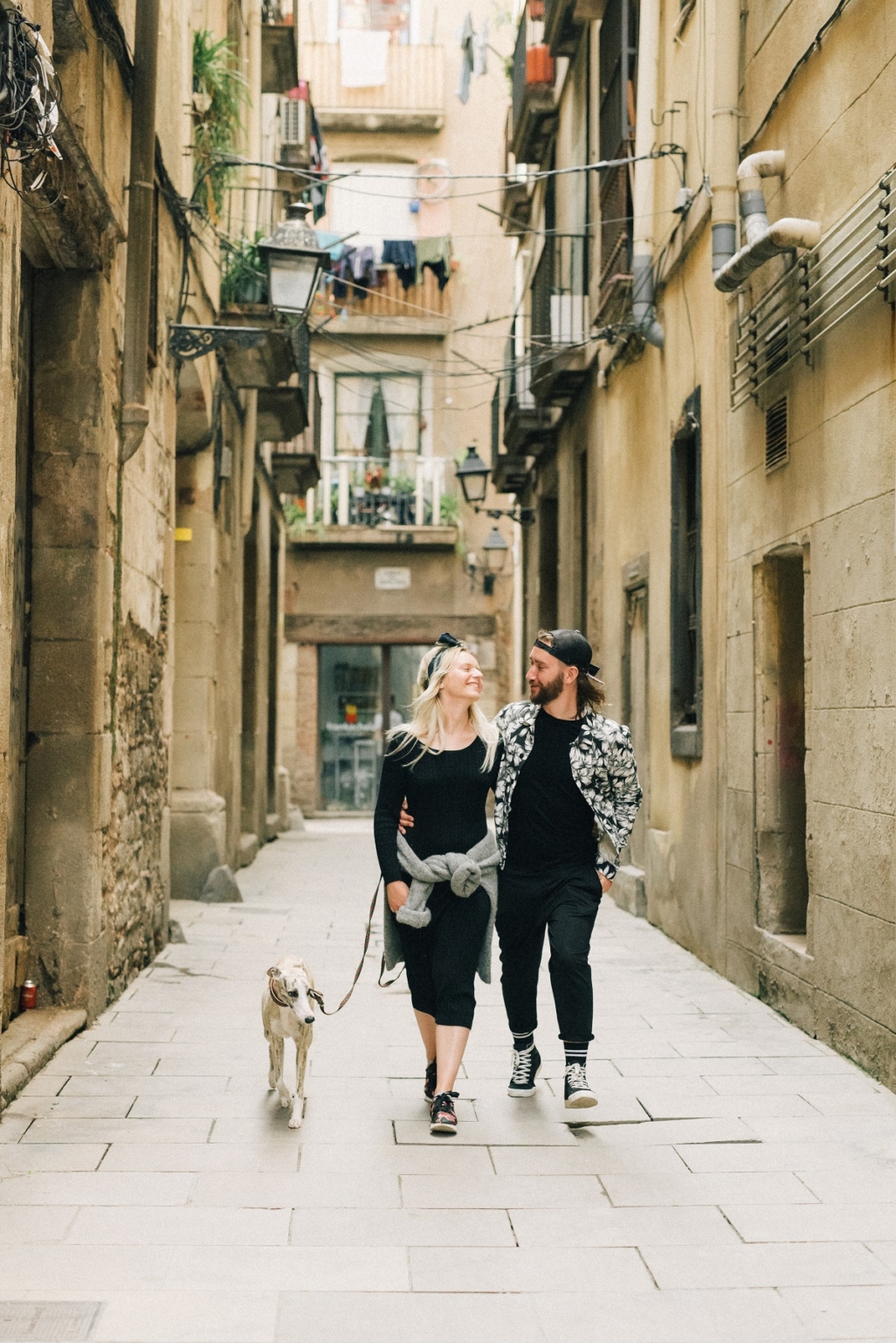 One Day in Barcelona: A Quick Tour of the Catalan Capital - Tara Lets ...