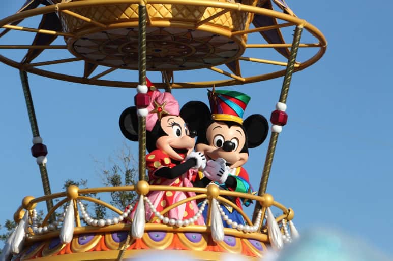 10 Walt Disney World Tips and Tricks for First-Time Visitors - Tara ...
