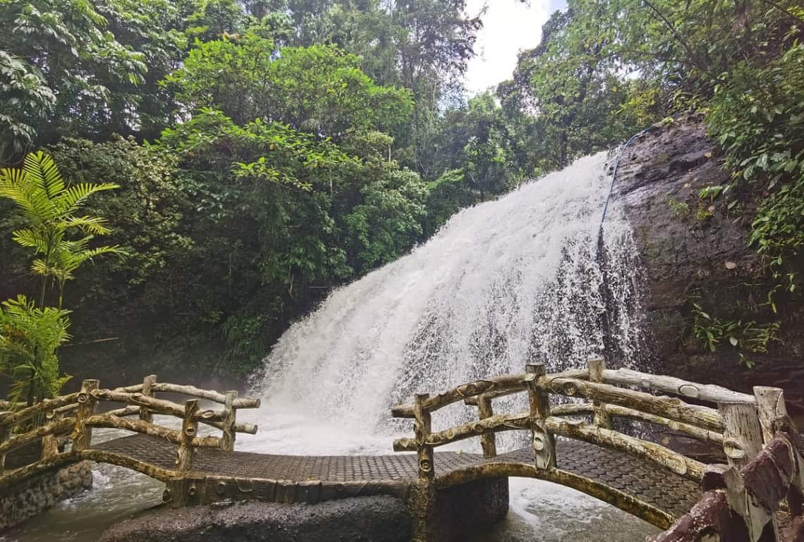 17+ BEST Surigao Tourist Spots + Things to Do - Tara Lets Anywhere