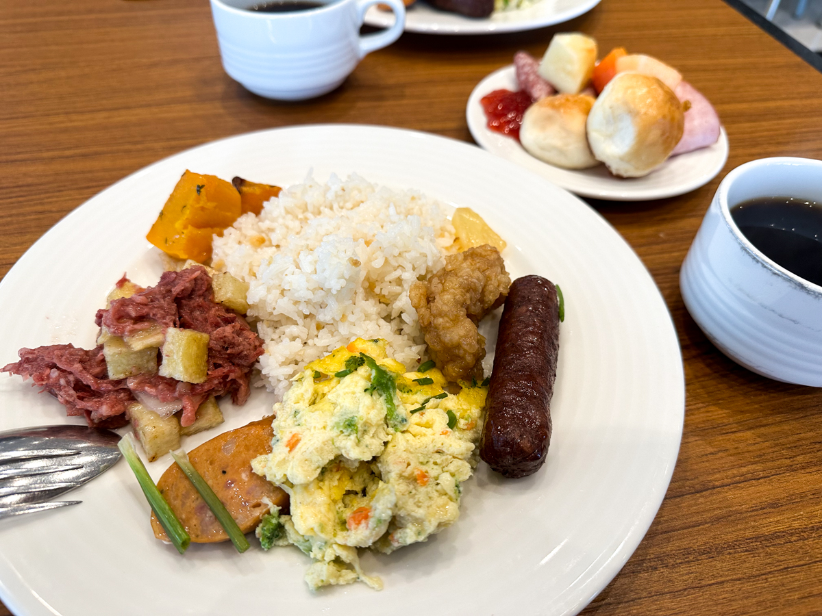 Staycation at Park Inn by Radisson North Edsa - Tara Lets Anywhere