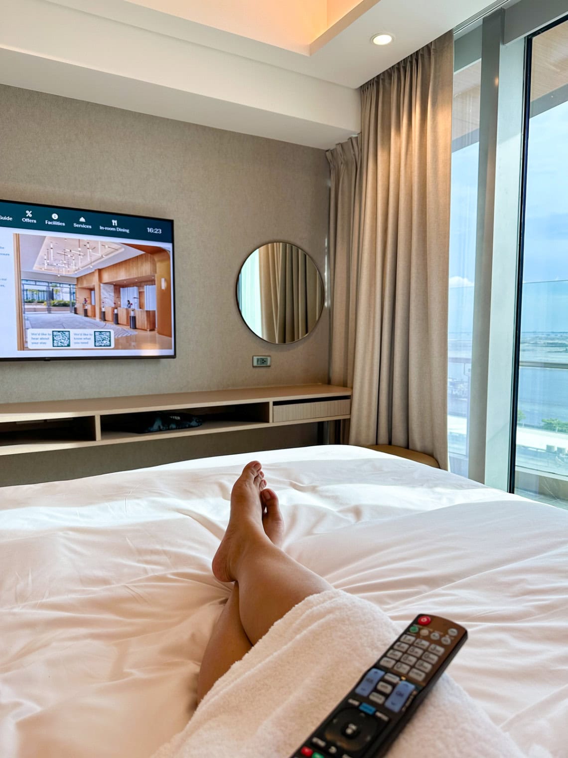 Lanson Place Mall of Asia Lounge Perks: Making Your Hotel Stay Feel ...